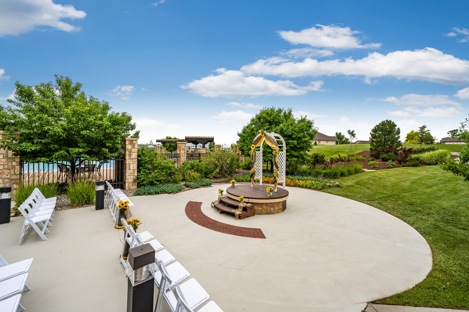 Outdoor-ceremony-site - Heritage Eagle Bend Golf Club